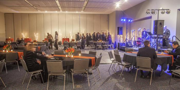 Cobo Center Weddings | Get Prices for Wedding Venues in MI