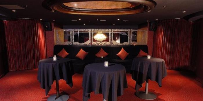 El Rey Theatre Weddings | Get Prices for Wedding Venues in CA