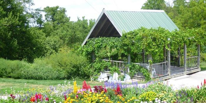 Summerset Winery Weddings | Get Prices for Wedding Venues in IA