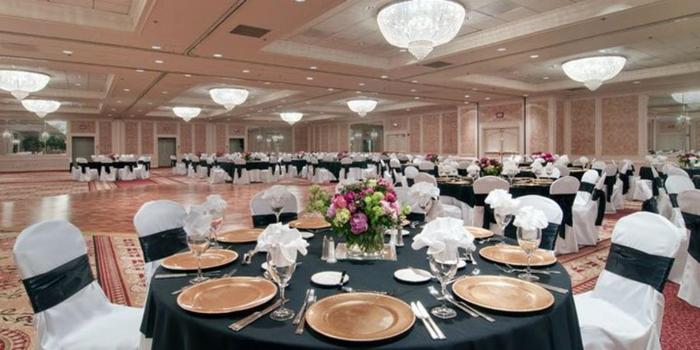 Hilton St. Louis Frontenac Weddings | Get Prices for Wedding Venues