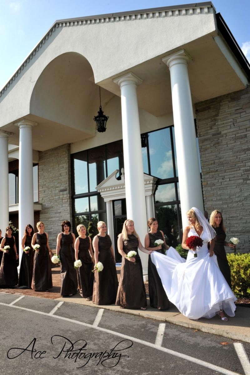 Bluegrass Yacht and Country Club Weddings