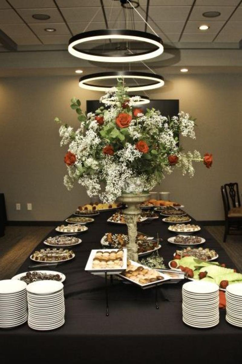 NC State University Club Weddings | Get Prices for Wedding Venues