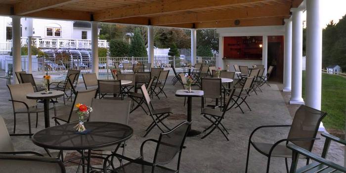 Five Bridge Inn Weddings | Get Prices for Wedding Venues in MA