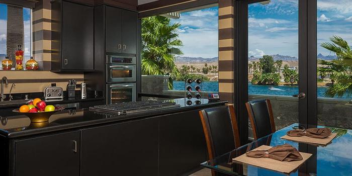 Golden Nugget Laughlin Weddings | Get Prices for Wedding Venues in NV