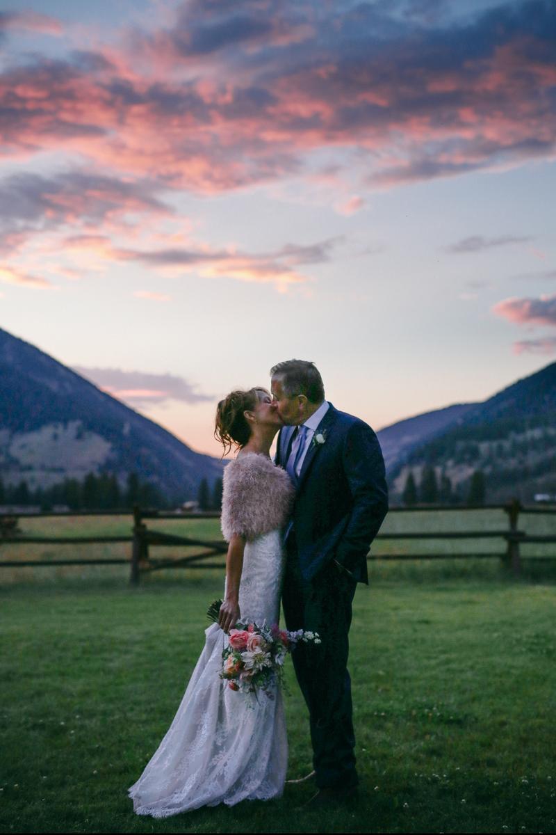 320 Guest Ranch Weddings | Get Prices for Wedding Venues in MT