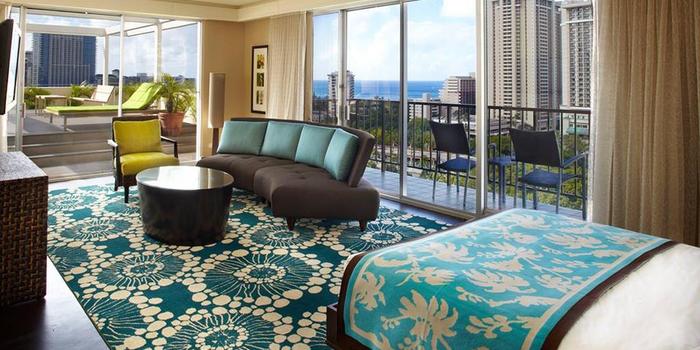 Doubletree by Hilton Alana - Waikiki Beach Weddings