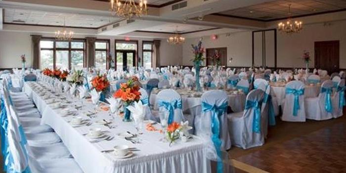 Butte Des Morts Country Club Weddings | Get Prices for Wedding Venues