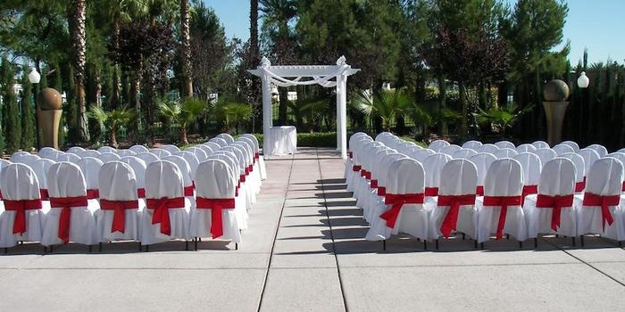 Oasis Special Events Center Weddings | Get Prices for Wedding Venues