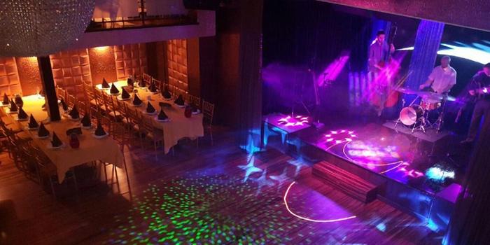 Encore Restaurant Weddings | Get Prices for Wedding Venues in NY