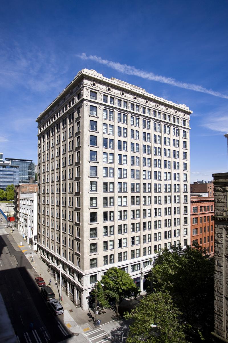 Courtyard Seattle Downtown Pioneer Square Weddings