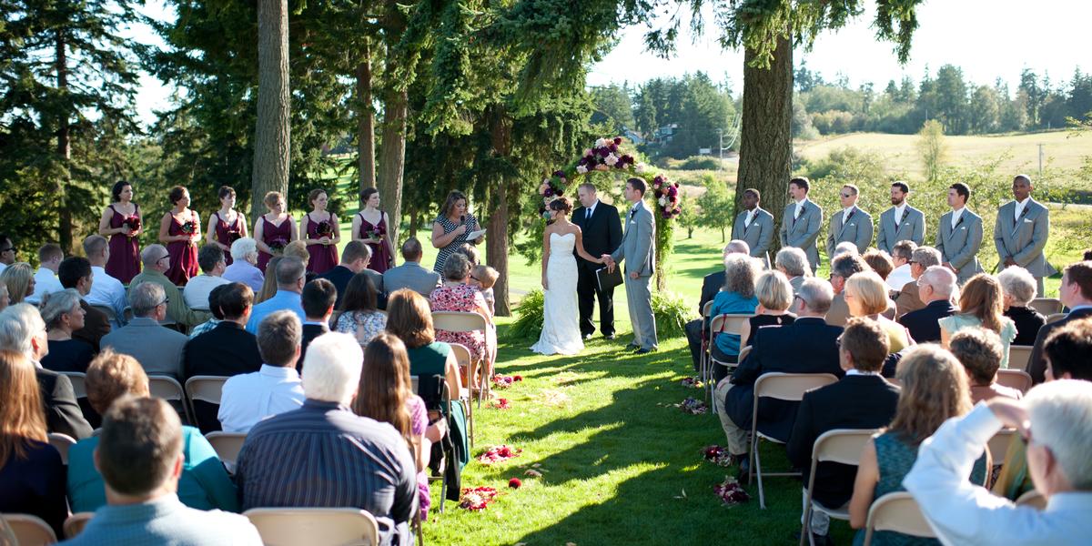 Useless Bay Golf & Country Club Weddings