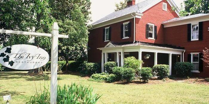 The Ivy Inn Restaurant Weddings | Get Prices for Wedding Venues in VA
