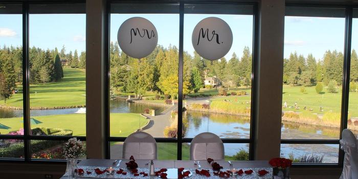 Meridian Valley Country Club Weddings | Get Prices for Wedding Venues