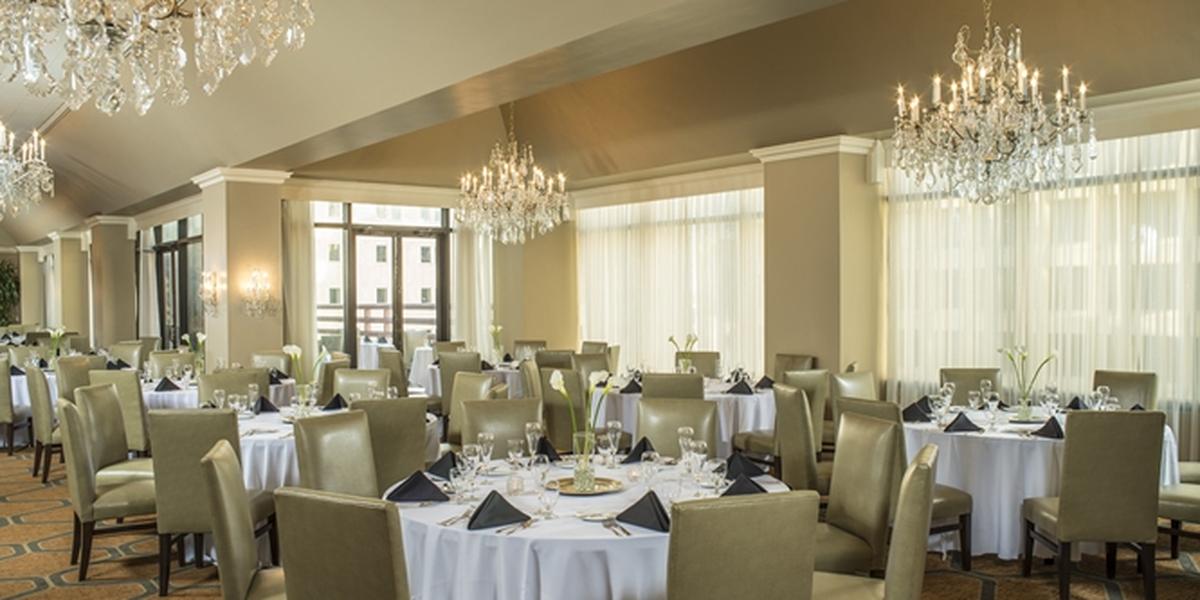 The DoubleTree Suites & Capital Club of Columbus Weddings
