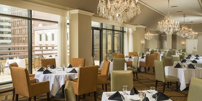 The DoubleTree Suites & Capital Club of Columbus Weddings | Get Prices ...