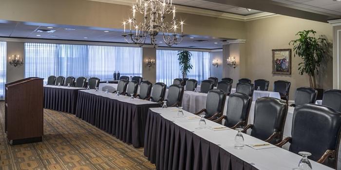 The DoubleTree Suites & Capital Club of Columbus Weddings | Get Prices ...