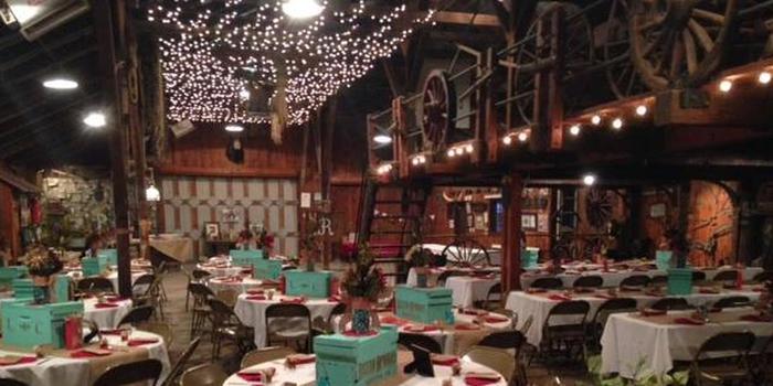 Delta Party Barn Weddings | Get Prices for Wedding Venues in CA